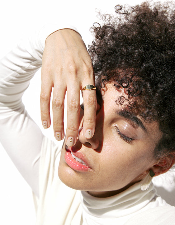 TARIN THOMAS Tarin Thomas Arthur Signet Ring | shoparo